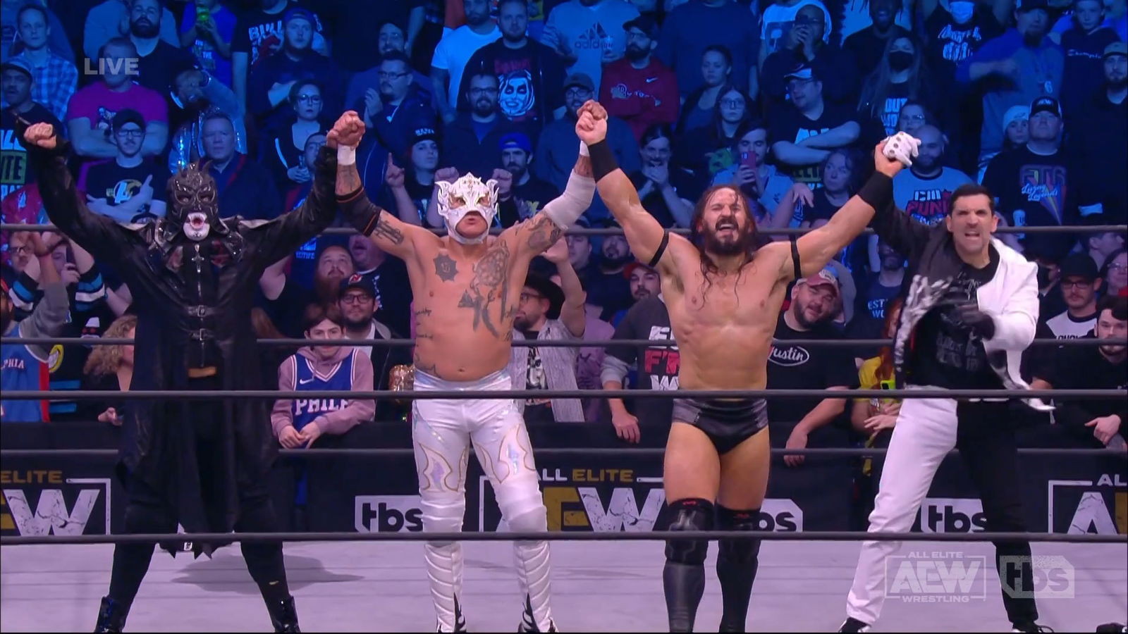 Rey Fenix returns to AEW TV on Dynamite, confronts House of Black - F4W/WON Rey Fenix returns to AEW TV on Dynamite, confronts House of Black - F4W/WON