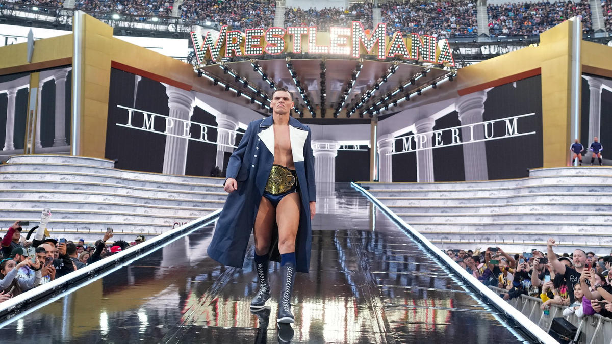 Triple H congratulates Gunther on becoming longest-reigning WWE IC champion Triple H congratulates Gunther on becoming longest-reigning WWE IC champion